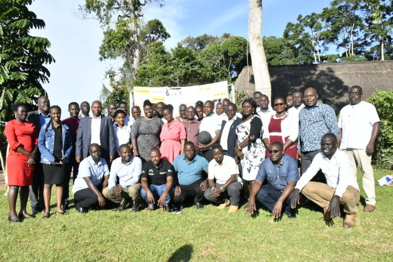 Ugandan oil palm farmers to gain from national initiative - Solidaridad ...